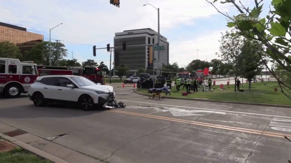 Rolling Meadows crash leaves 1 dead, 2 injured – NBC Chicago