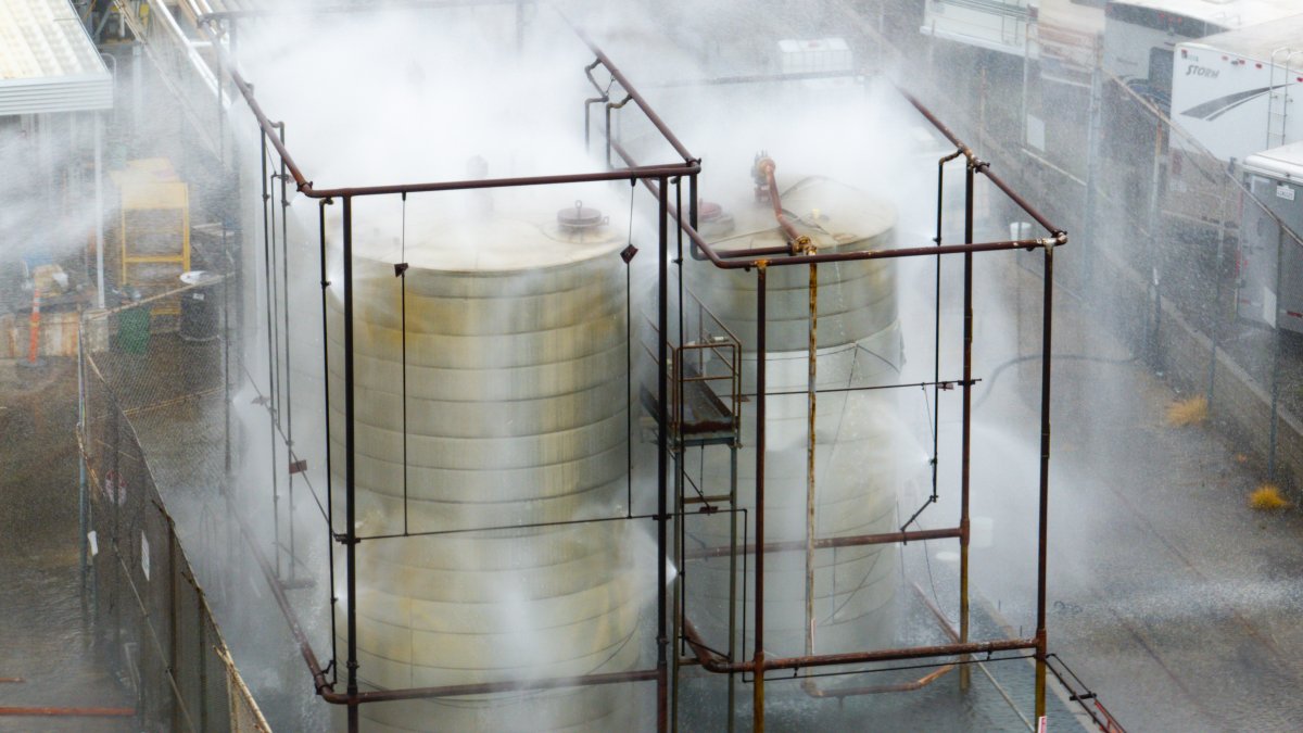 Potential crack on California chemical tank may ease pressure – NBC Chicago