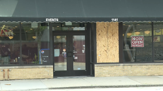 Manny’s Deli windows shattered after attempted break-in – NBC Chicago