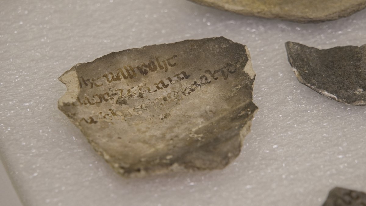 Dig unearths 1,700 years of history under Notre Dame cathedral – NBC ...