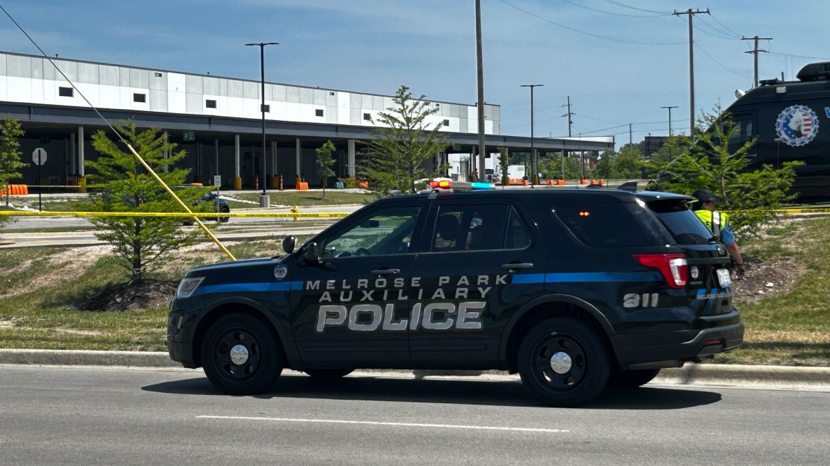 At least 1 dead after shooting in Melrose Park Amazon building – NBC ...