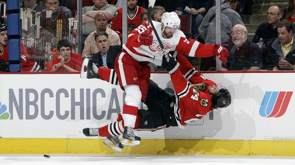 Everybody hates 'Kromwall': Niklas Kronwall's hit on Martin Havlat ...
