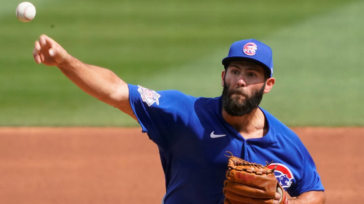 Jake Arrieta throws out first pitch at Crosstown Classic game – NBC Chicago